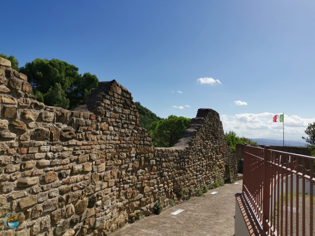 Auf Tour von Riccione nach Ausflug Riccione nach Casteldimezzo - City ...